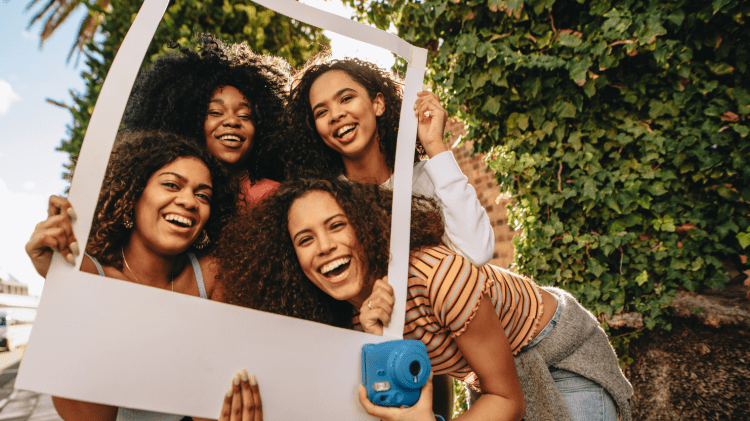 LA IDENTIDAD DIGITAL – AP Spanish Language